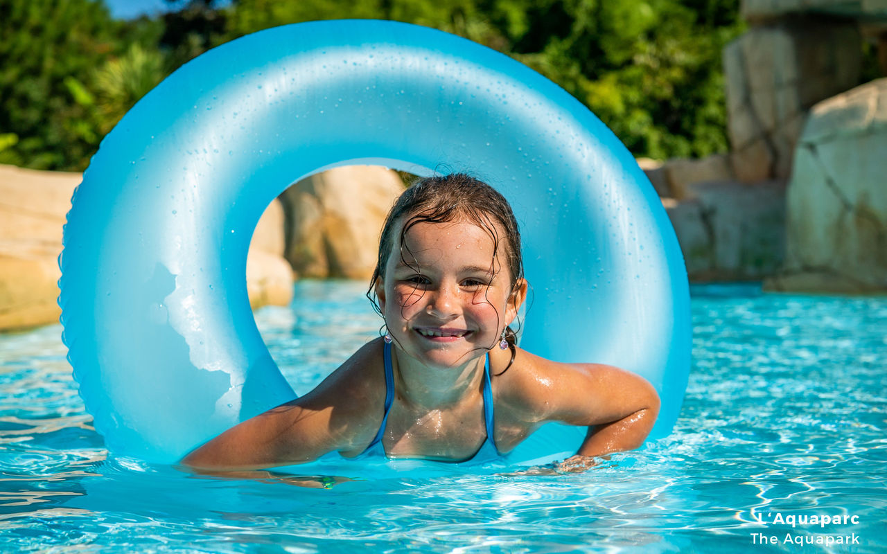 Piscine chauffée et centre aquatique couvert près de Saint Malo - Les Ormes
